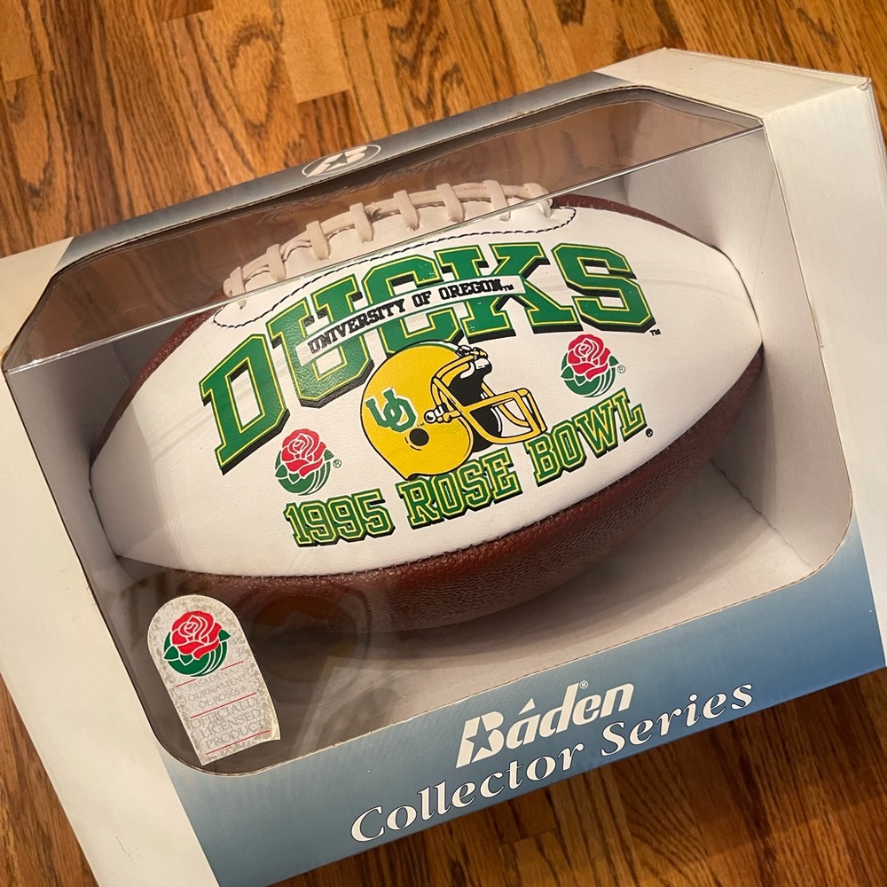 Vintage 1995 Oregon Ducks Collector Football - Gem